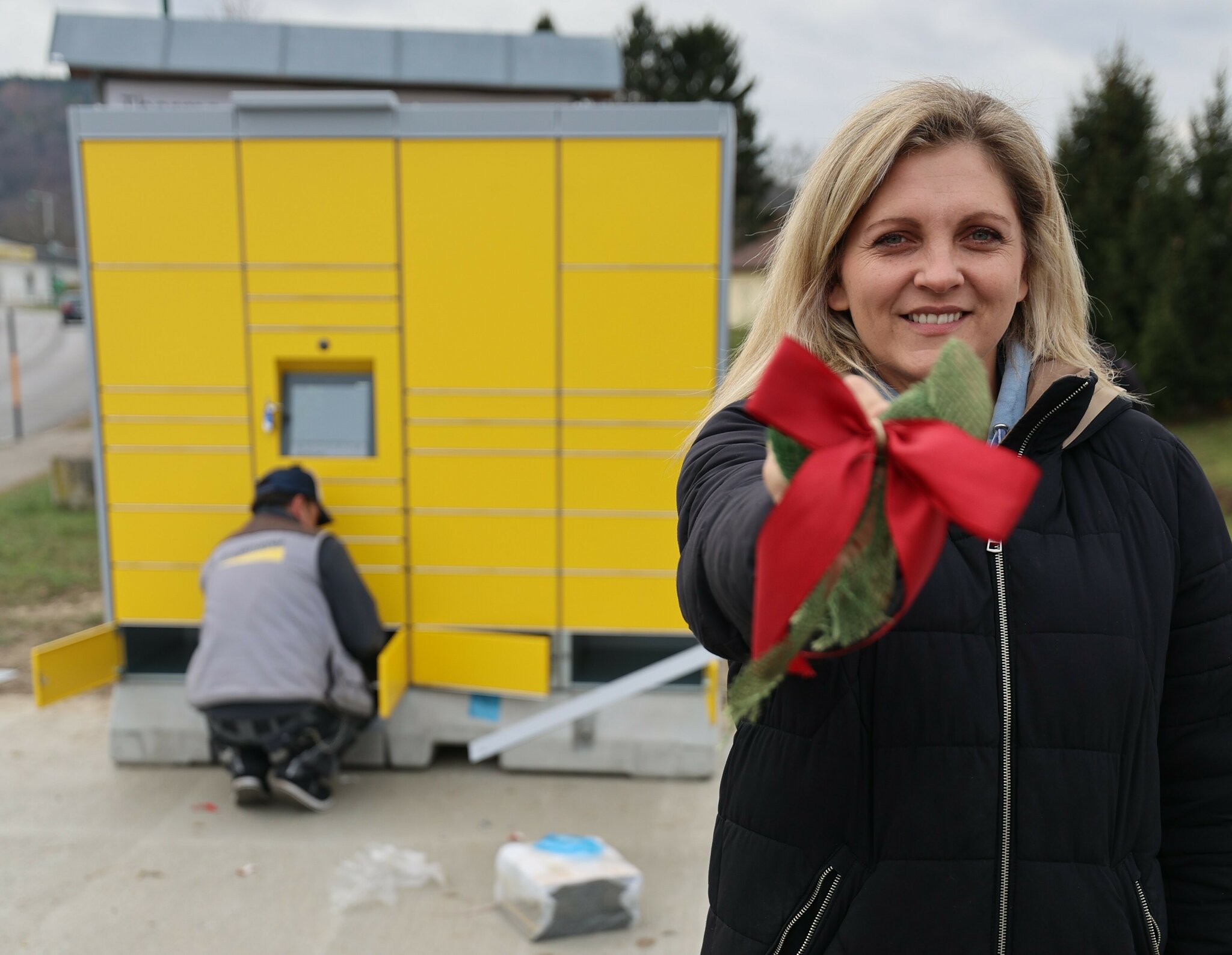 Moderner 24/7-Service: Neue Poststation eröffnet in Bad Erlach - Wiener ...