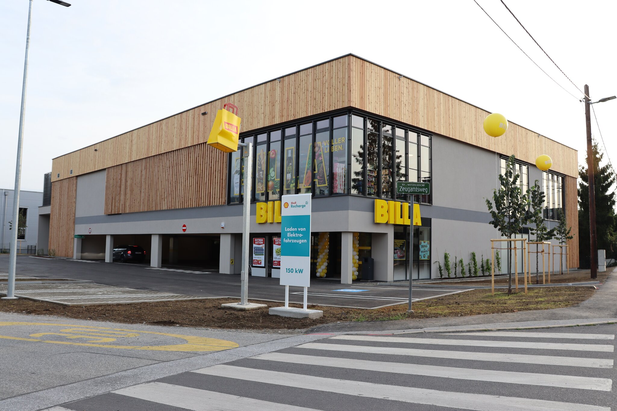 Wiedereröffnung Graz-Neuhart: BILLA erstrahlt nach Renovierung im neuen ...