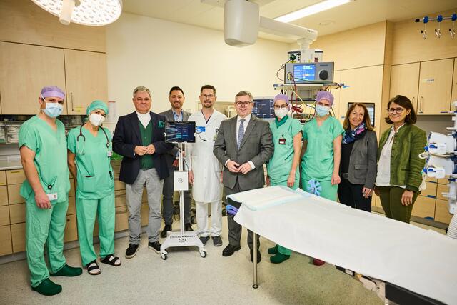 Lungenkrebsdiagnostik: Neues Gerät am Universitätsklinikum Krems - Krems