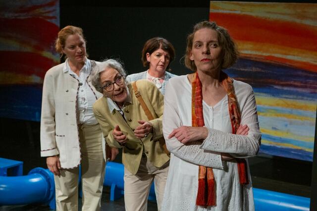 Frei im Theater: Ein Volksfeind: Opportunismus wie im Bilderbuch ...