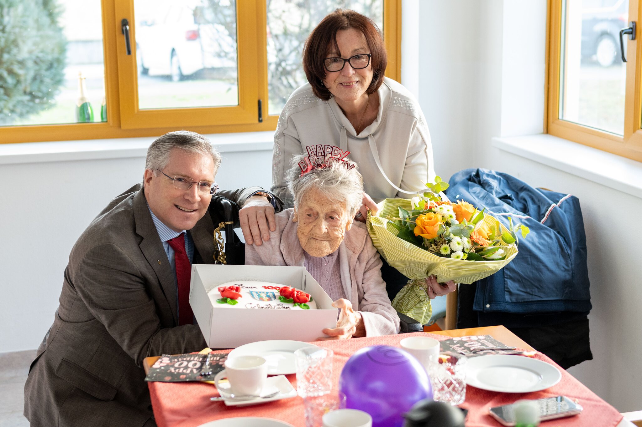 Herzliche Gratulation: Margaretha Diezl feierte ihren 100. Geburtstag ...