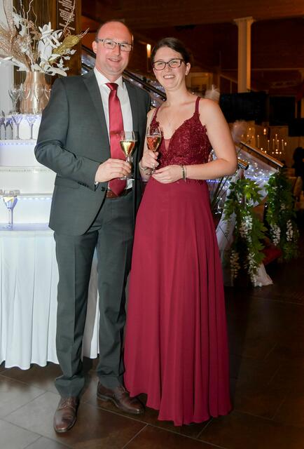 Große Bildergalerie: Neujahrsball der Pfarre Wolfsberg begeisterte ...