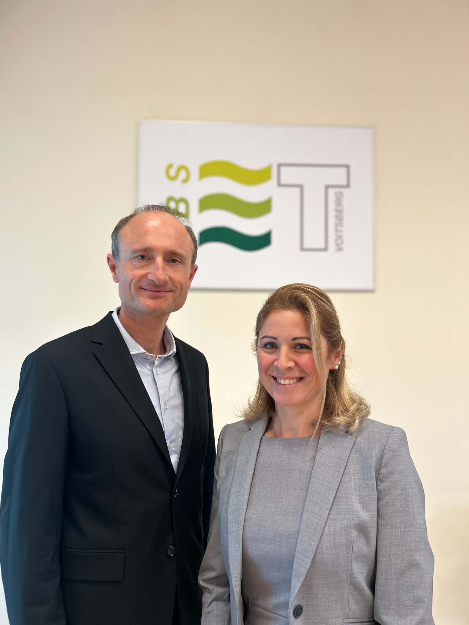 Markus Bayer und Elke Peindl: Neue Leitung der Landesberufsschule ...