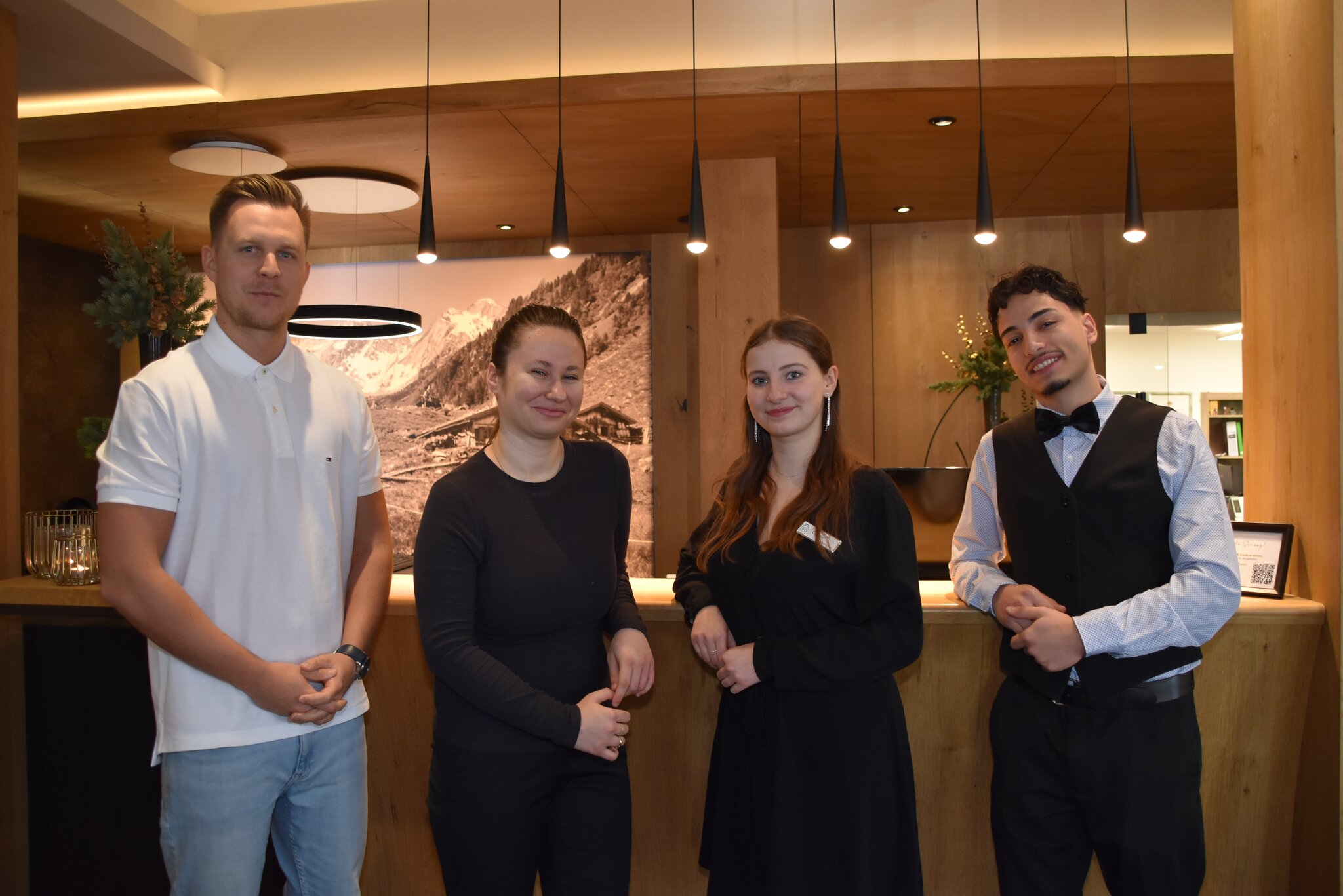 Lehre: Glückliche Lehrlinge im Alpin Resort Stubaier Hof in Fulpmes ...