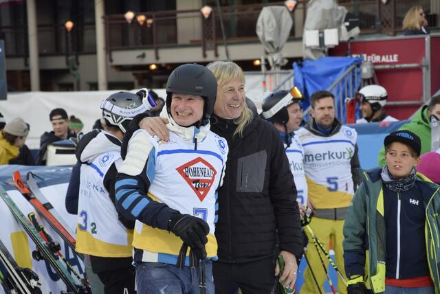 Schladming: Promi-Rennen und Charity-Gala läuteten Nachtrennen ein ...