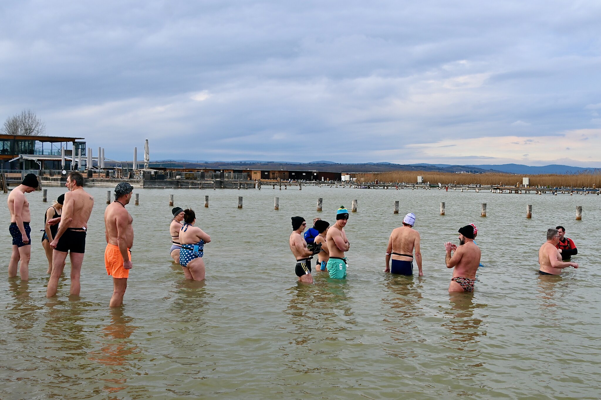 Bildergalerie: Eisschwimmtraining in der Ruster Bucht! - Eisenstadt