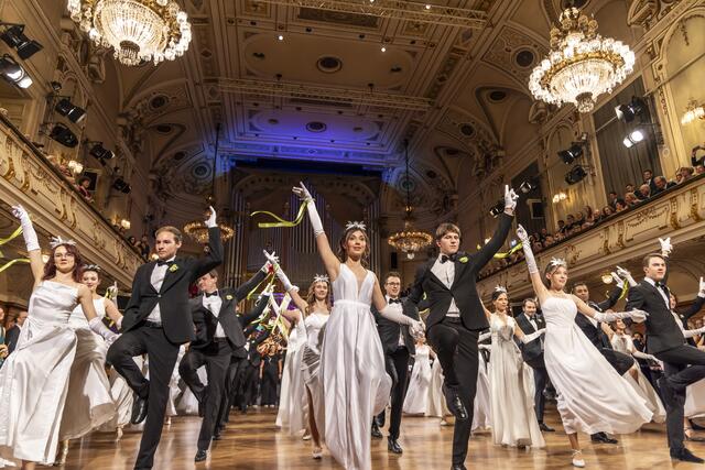 Congress Graz: Volles Haus und viel Prominenz beim Ball der Technik ...