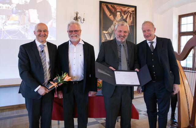 Universität Innsbruck: Wissenschaftspreis der Stiftung Südtiroler ...