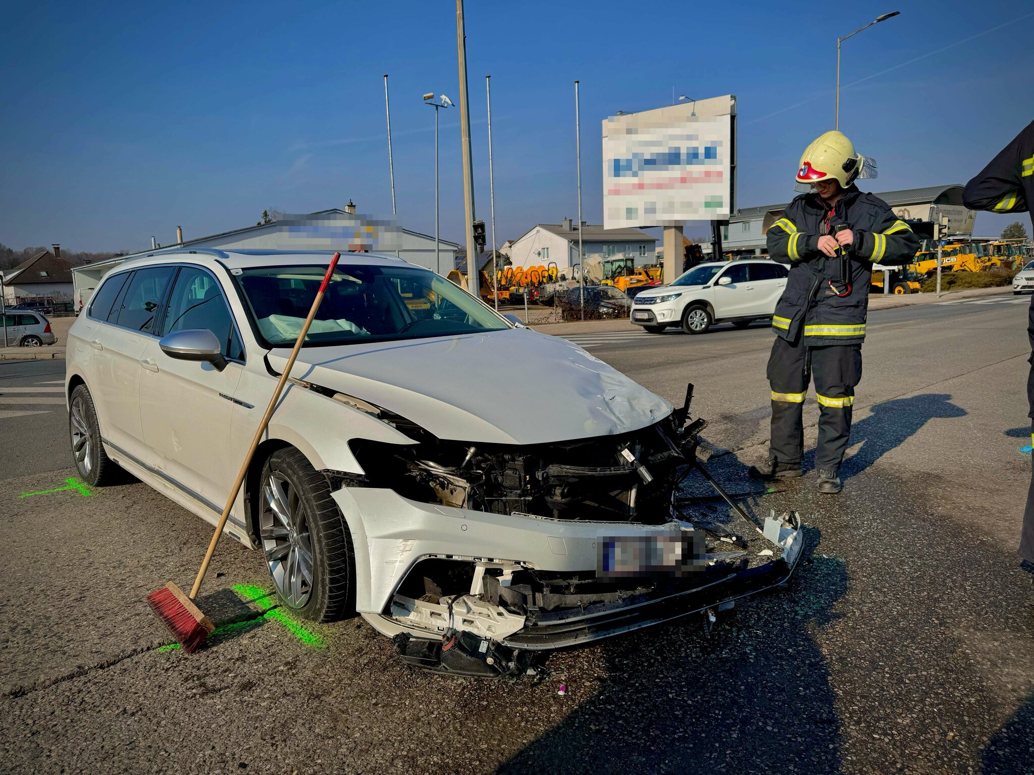 St. Pölten-Spratzern: Schwerer Verkehrsunfall fordert drei Verletzte - St. Pölten