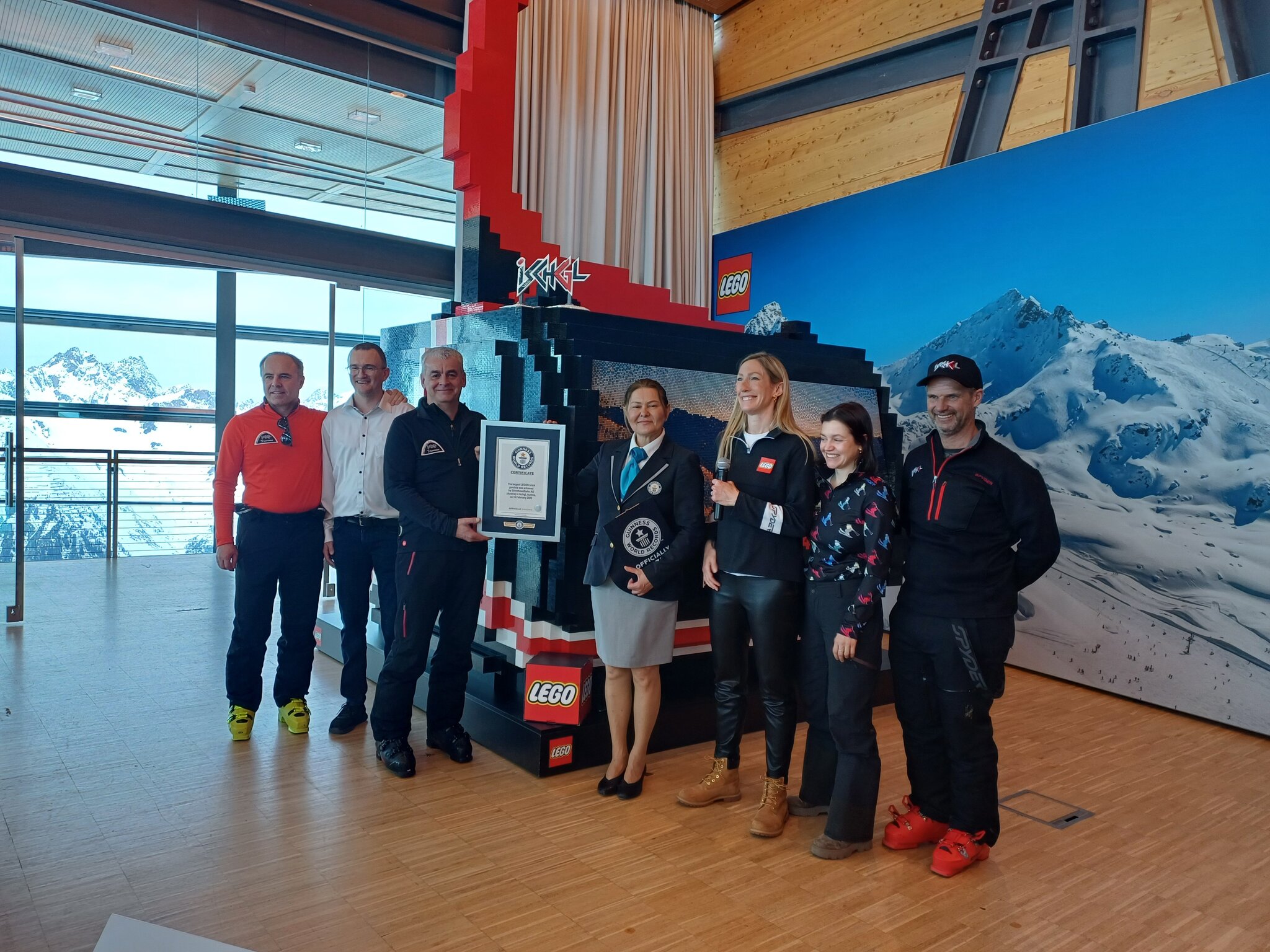 Guiness Weltrekordversuch: Geglückter LEGO-Weltrekord in Ischgl - Landeck