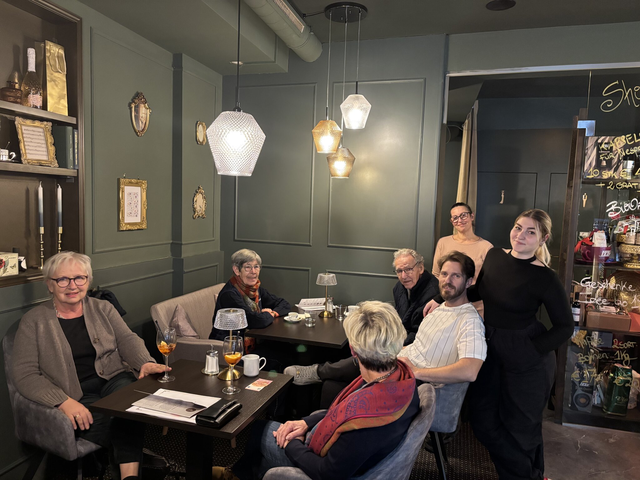 Fürstenfeld: Neues Cafè Effe ist "wie bei der Nonna im Wohnzimmer ...