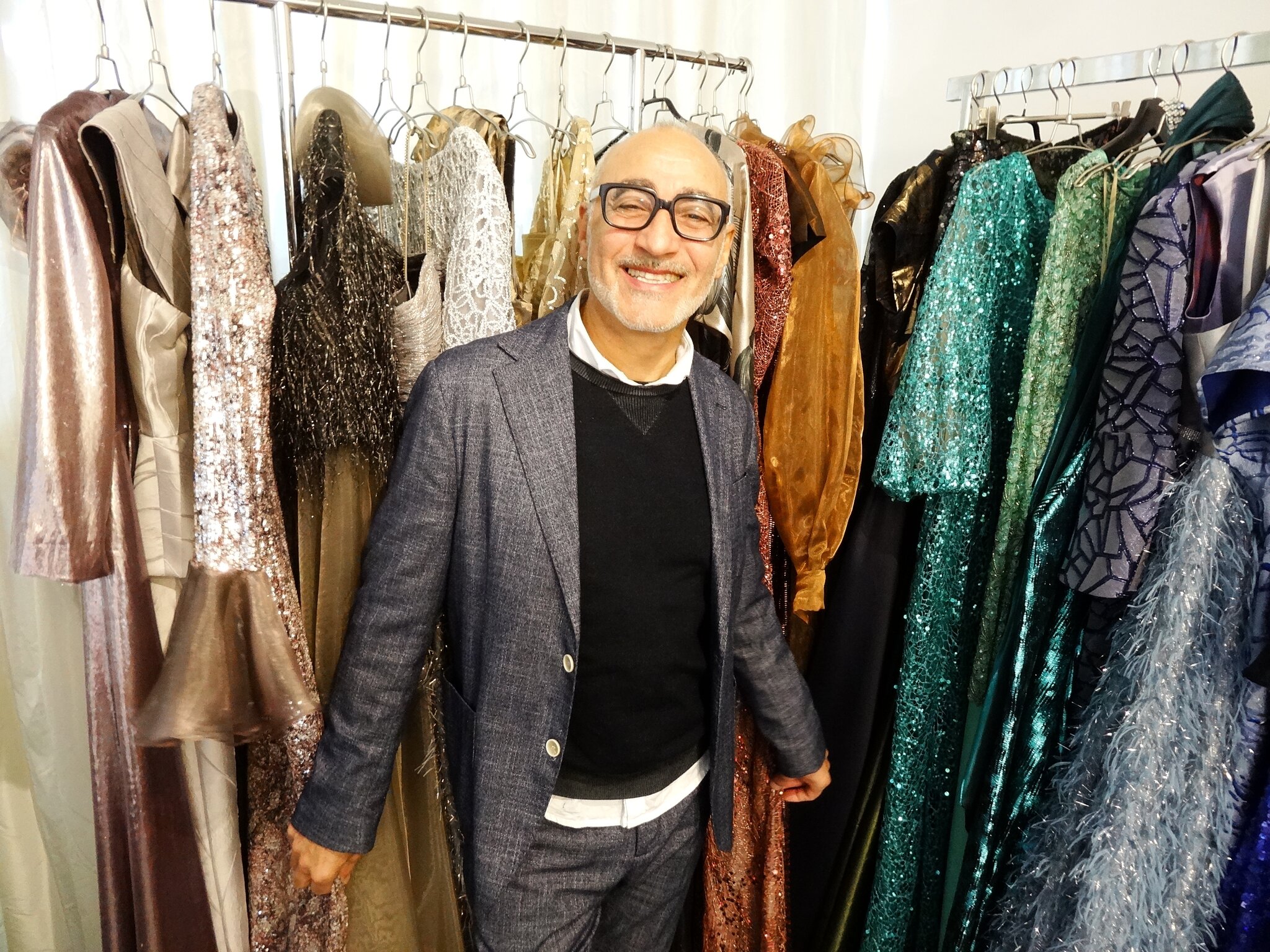 Wiener Designer: Maurizio Giambra sorgt für puren Glamour am Opernball ...
