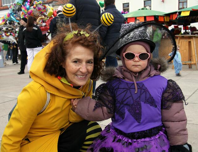 Faschingsumzug 2025 in Tulln: Tulli Tulli die Narren sind wieder los ...