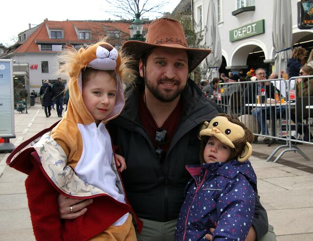 Faschingsumzug 2025 in Tulln: Tulli Tulli die Narren sind wieder los ...