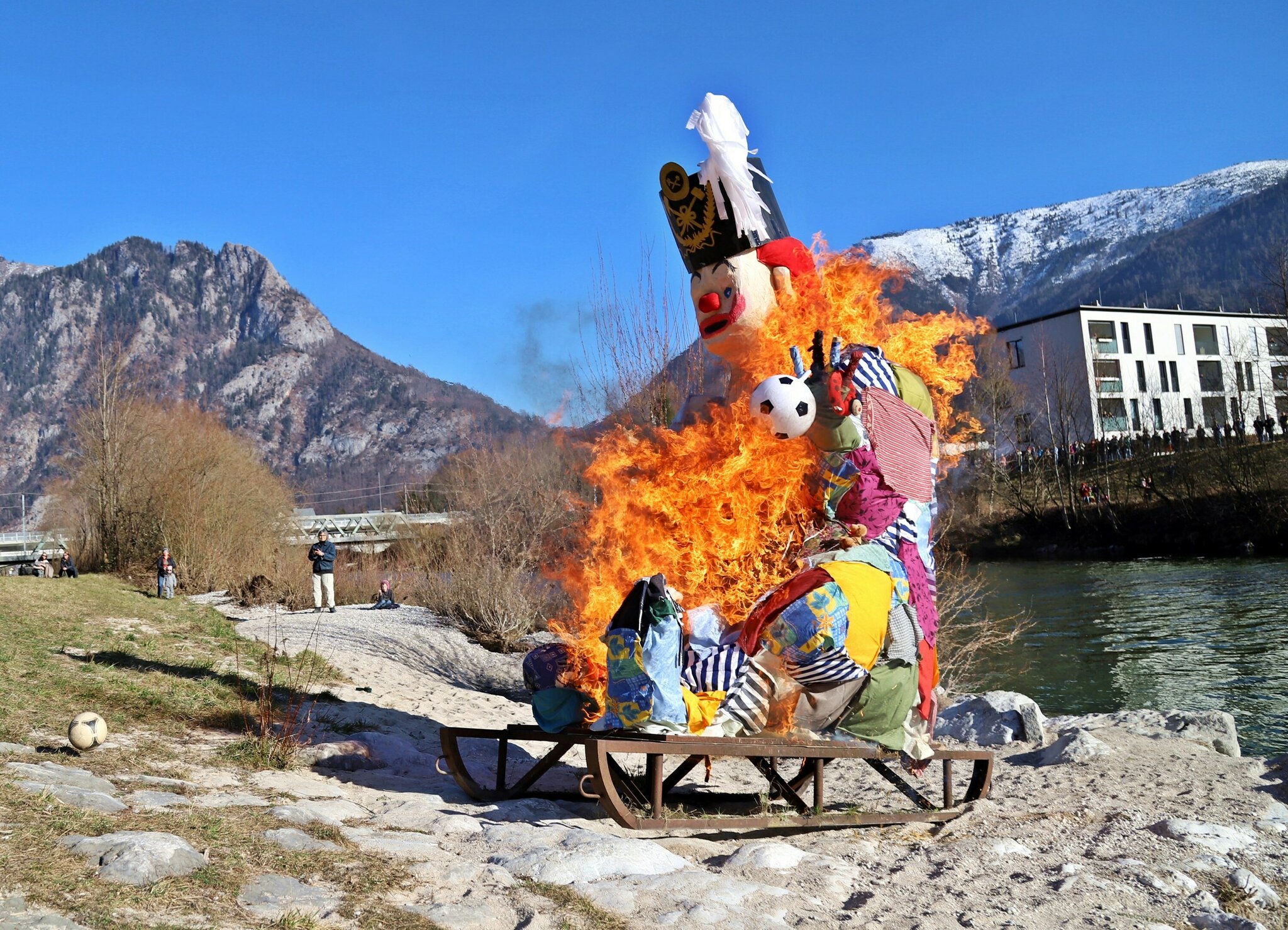 Bildergalerie: Faschingverbrennen am Aschermittwoch in Ebensee - Salzkammergut