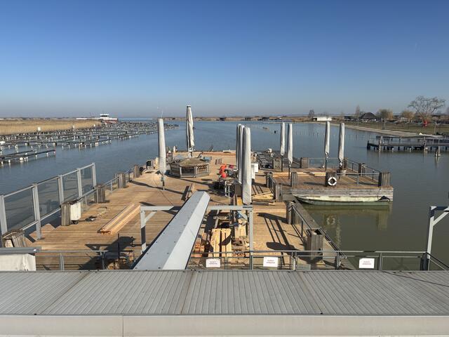 Offizieller Start beim See-Opening: "Niki am Hafen" eröffnet in Rust ...