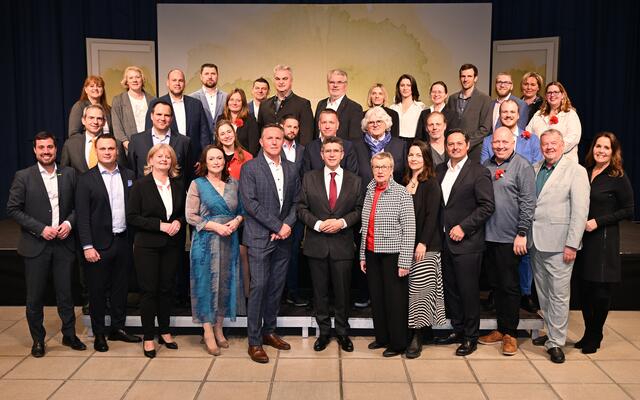 Konstituierende Sitzung Tulln: Bürgermeister Peter Eisenschenk ...