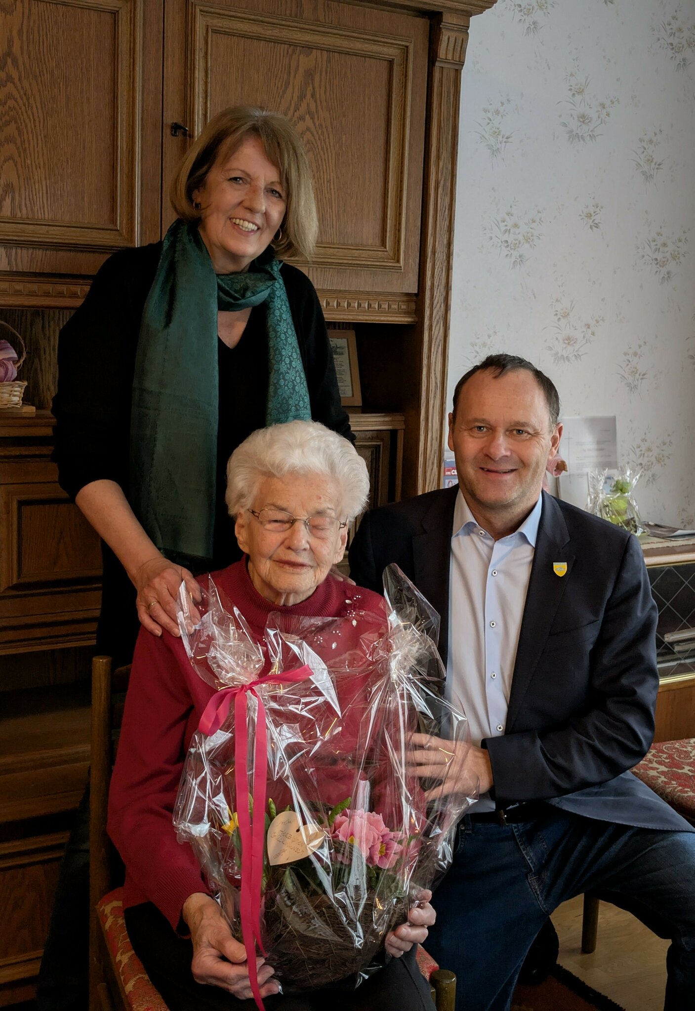 Gratulation: 95. Geburtstag Gertrude Eitelsebner - Schwechat