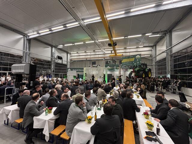 Lagerhaus eröffnet in Althofen: "Starkes Lebenszeichen für die Region ...