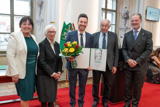 Eiskönig bis Filmlegende: Josef Krainer-Preis ehrt steirische Visionäre - Steiermark