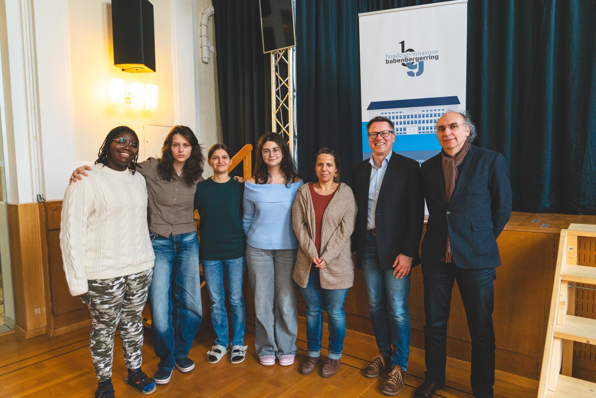 Das Wort als Werkzeug des Friedens: Dimitré Dinev zu Gast am BG Bab ...