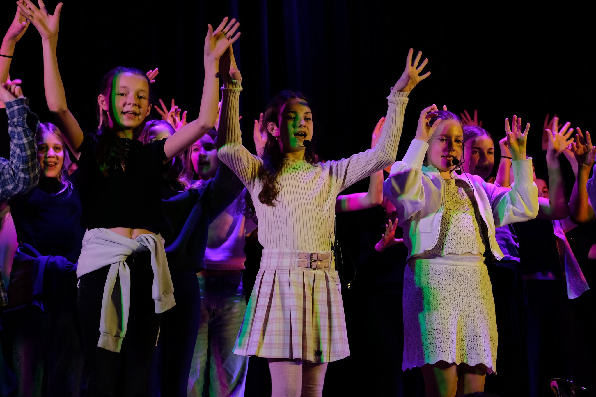 Premiere in Schärding: Gymnasiasten verzaubern mit Musical "Leonardo ...
