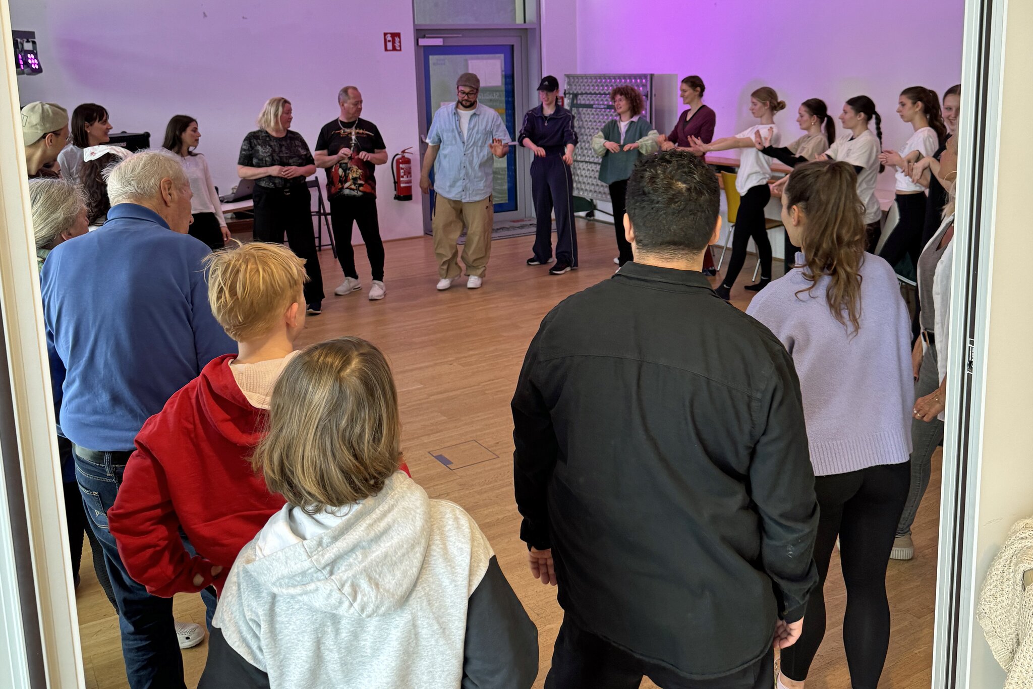 Reichenau: Mit Tanz zueinanderfinden im Demenzsensiblen Campagne Areal ...