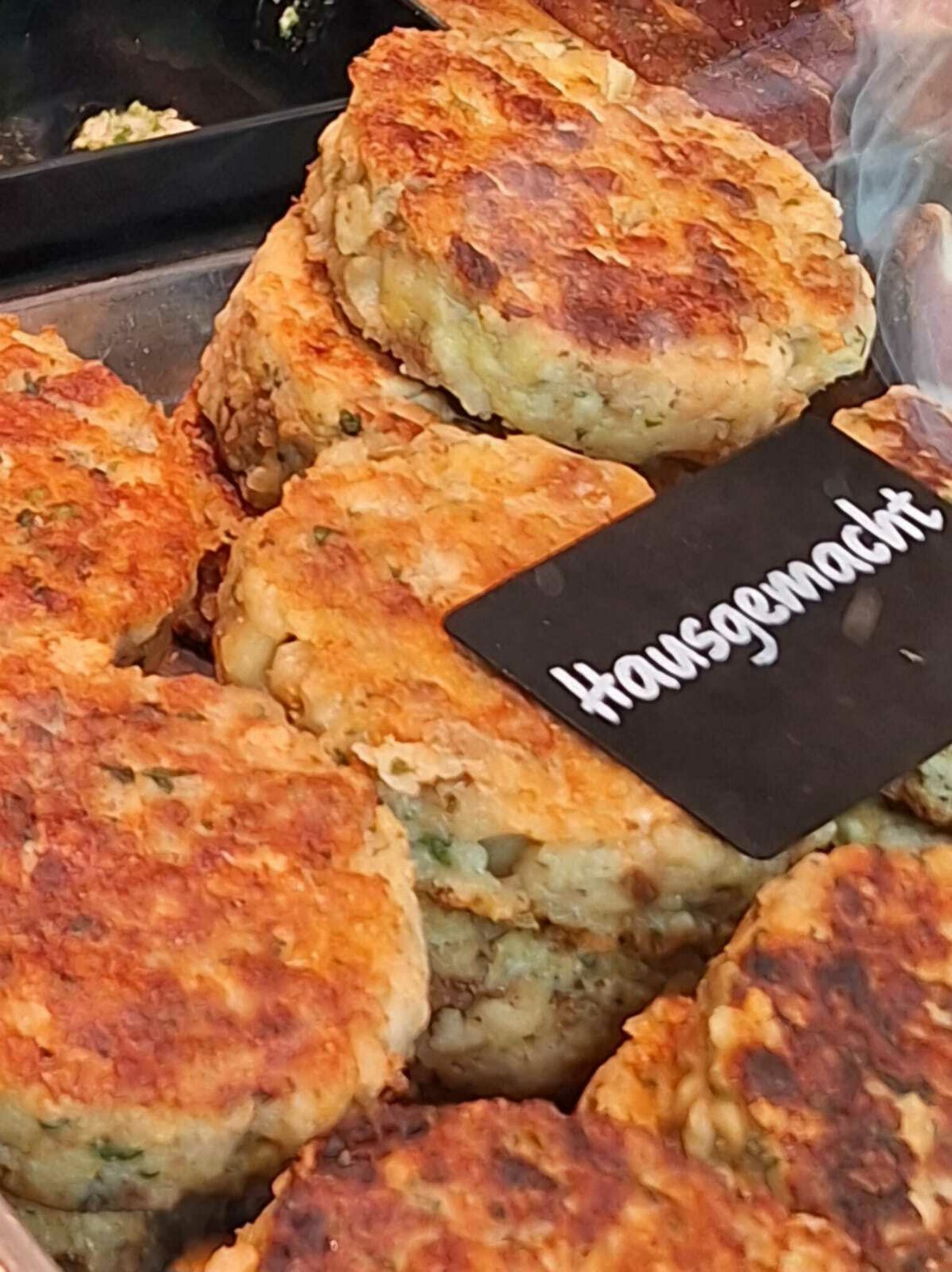Altstadt Salzburg / eat & meet: Schrannenführung mit Andreas GFRERER ...