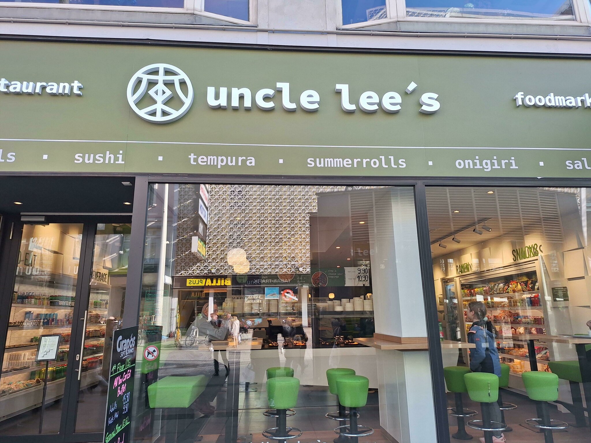 "Uncle Lee's": Neuer "Convenience Store" in der Mariahilfer Straße ...