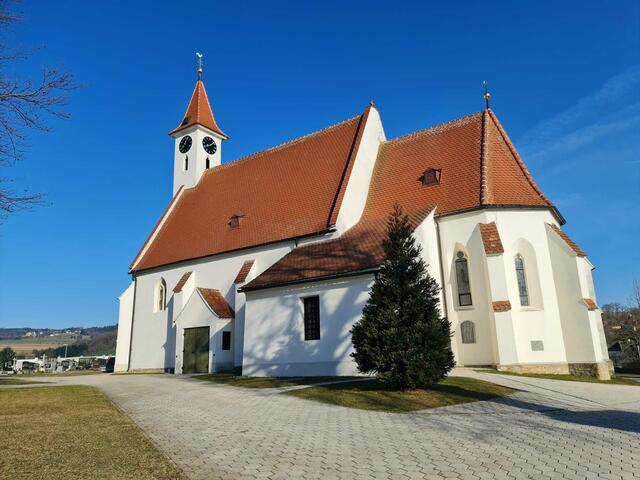 Serie "Mit 66 Jahren ...": Glaube im Alter und Kirche der Moderne - St ...
