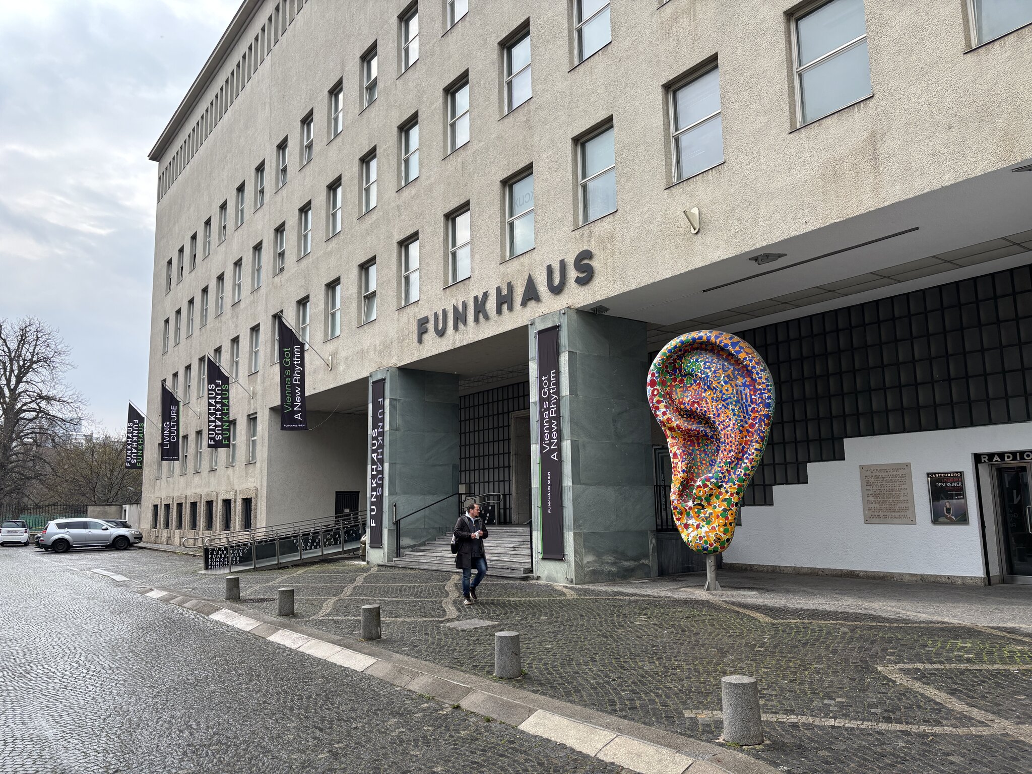 Neugestaltung in Wien: Funkhaus wird jetzt zum Grätzl- und Kunsttreff ...