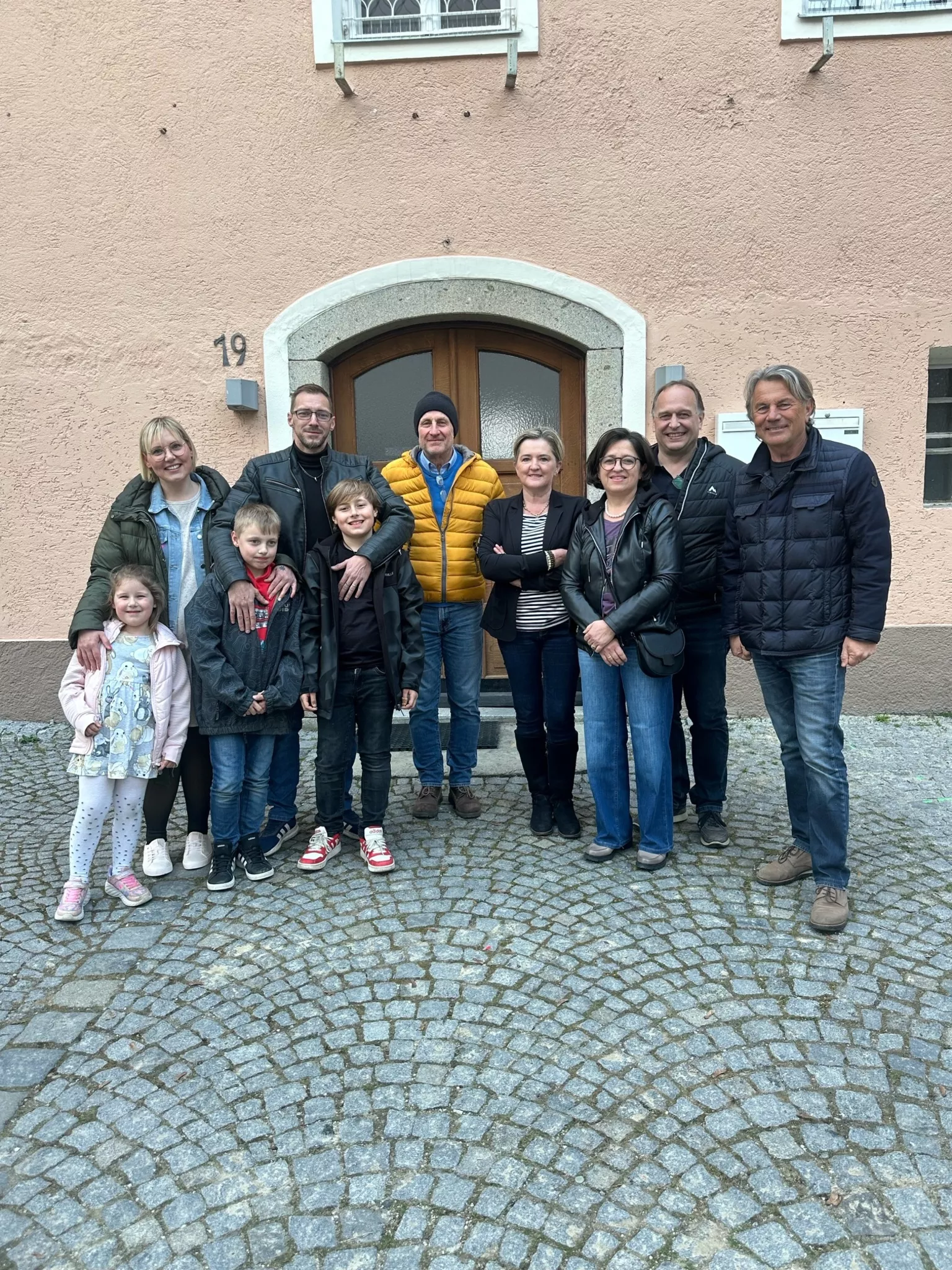 Unterstützung: Nach Hausbrand eilten Schärdinger Lions Familie zu Hilfe - Schärding