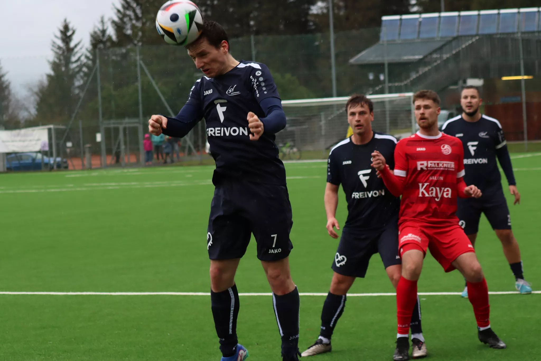 SV Sistrans bleibt dran: Klarer Heimsieg der Sistranser gegen die SU Roppen - Hall-Rum