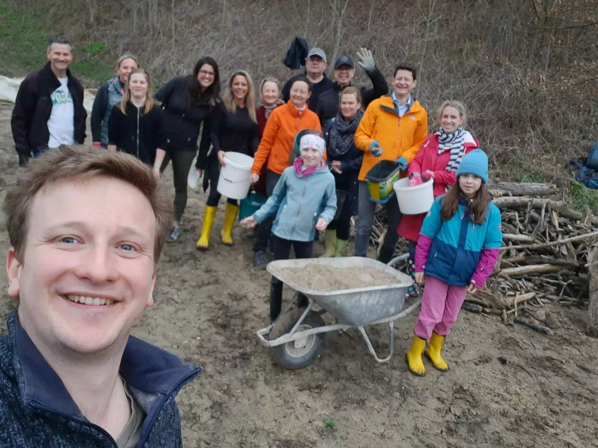Gemeinsam für die Natur:: Aussaat standortgerechter Wildblumen bei der ...