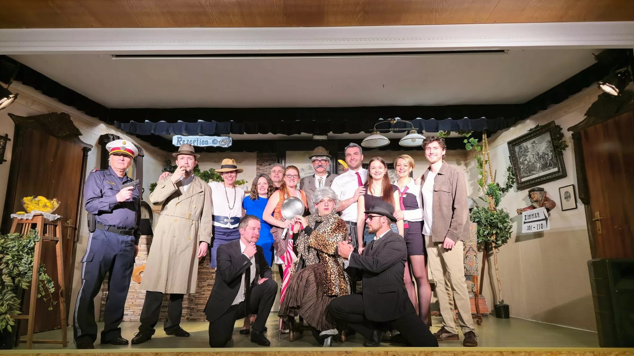 Theatergruppe Neidling: "Bananen für die Mafia" sorgt für viele Lacher ...