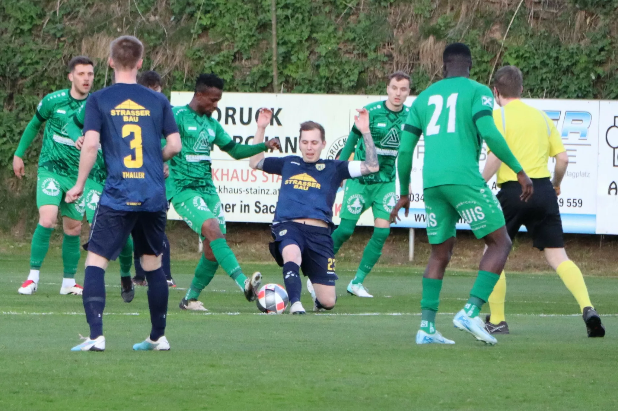 Werbung für den Fußball: SC Strasser Bau Stainz 1922 - SV Zach Gourmet ...