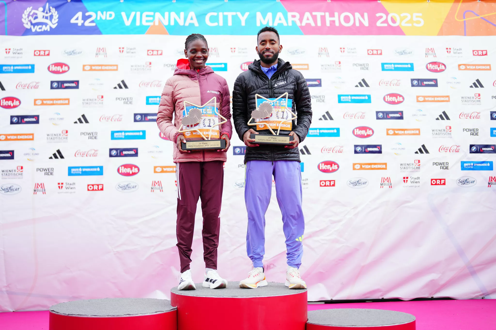 Infos & Bilder vom VCM: Alle Ergebnisse vom Vienna City Marathon 2025 ...