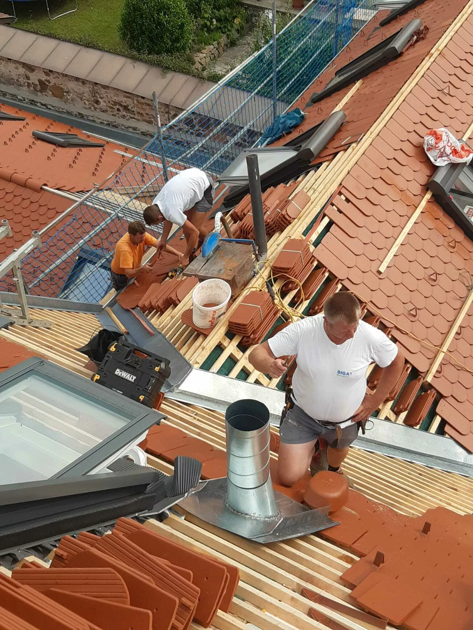 Dachdecker, Zimmerer, Spengler: Weikl GmbH: Wenn drei Jobs zu einer ...