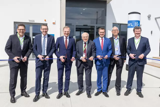 Innovationszentrum für nachhaltige Mobilität: Eröffnung des AVL Tech ...