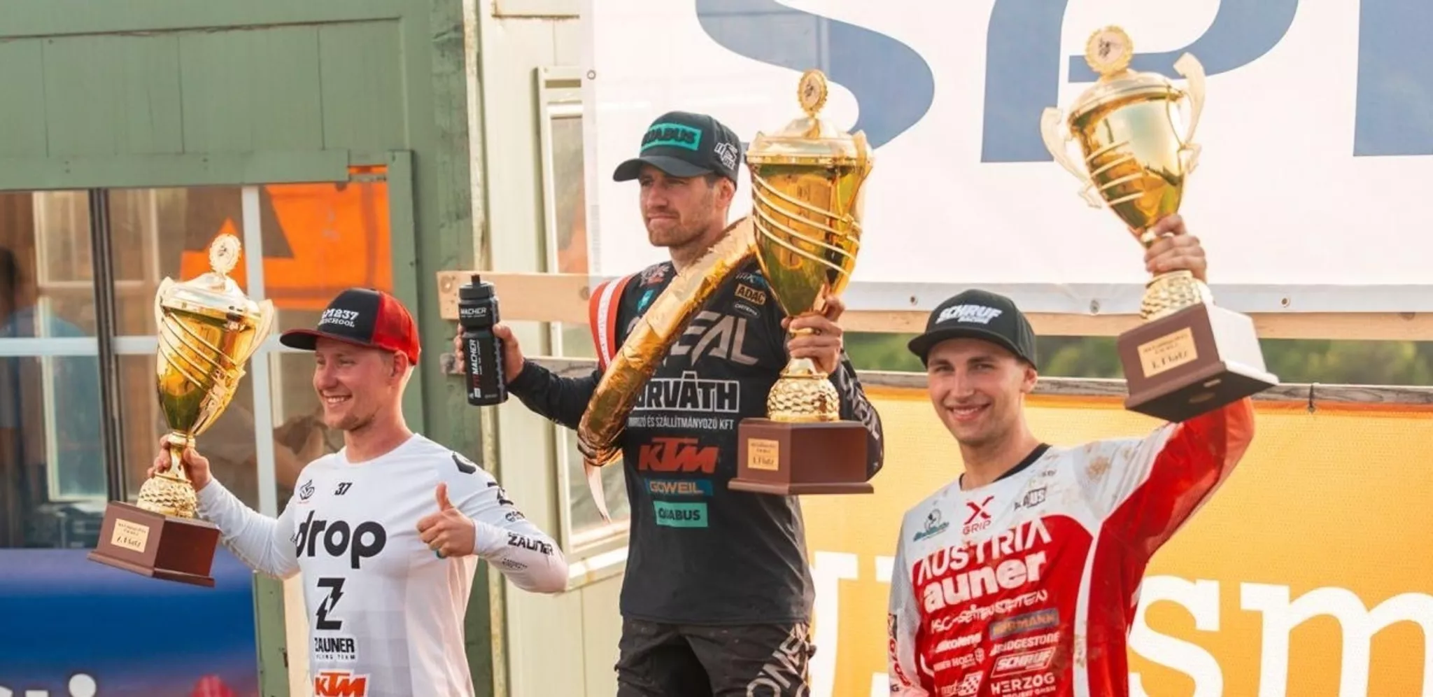 Michael Sandner: Rainbacher Motocrosser wieder eine Klasse für sich ...