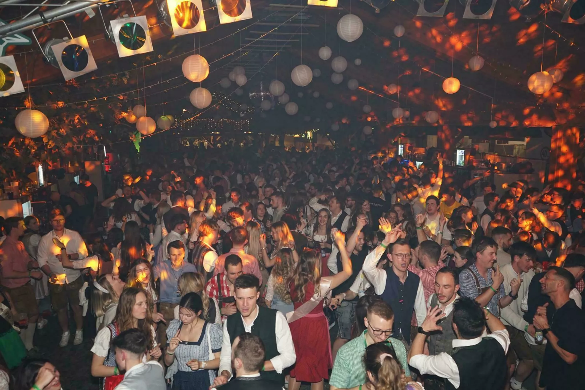 Dein Festl-Guide: Alle Partys und Events - So feiert die Region Steyr ...