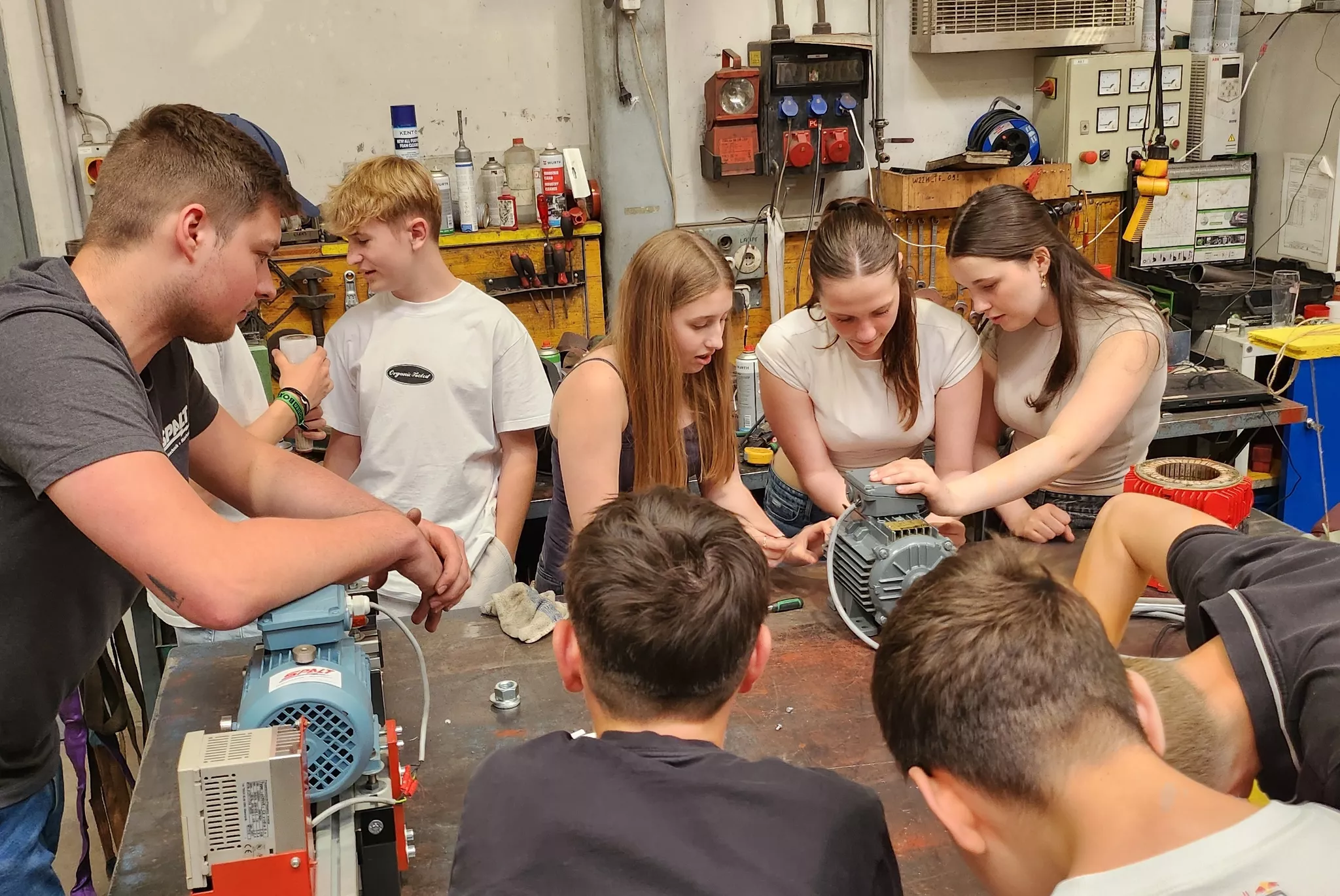 Technik hautnah erleben: "MS Frohnleiten@WORK" unterwegs in der Wirtschaft - Graz-Umgebung