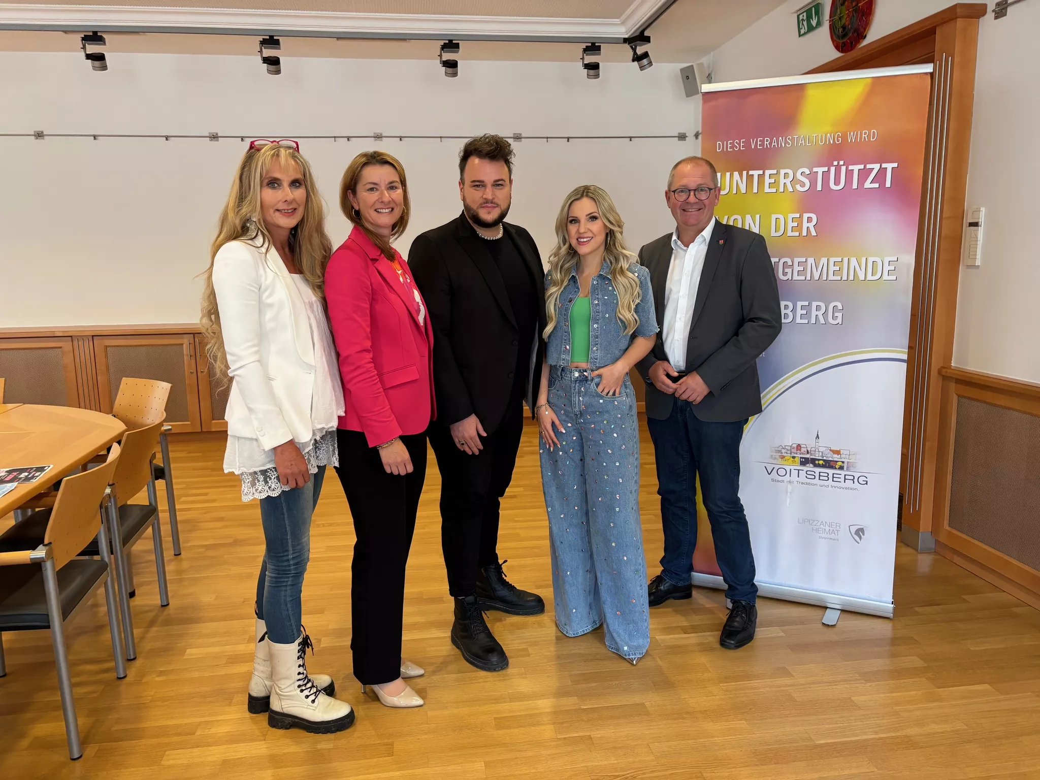 Namhafte Sommerkonzerte: Maya Hakvoort und Bernhard Brink in Voitsberg ...