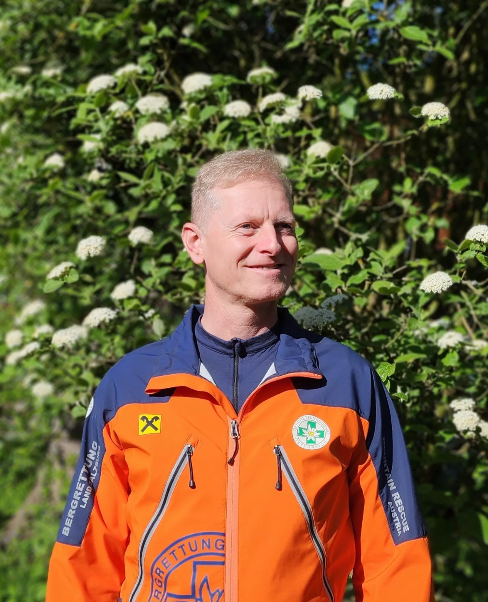 Neue Spitze für Bergrettungsdienst: Peter Gruber übergibt an Manfred ...