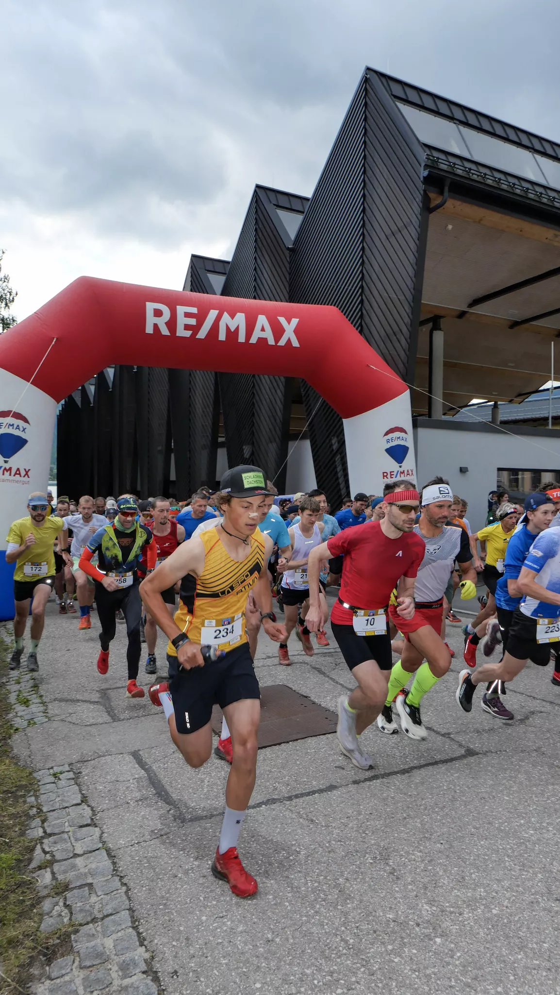 Schafberglauf in St. Wolfgang: Julius Ott und Amelie Muss das Maß aller ...