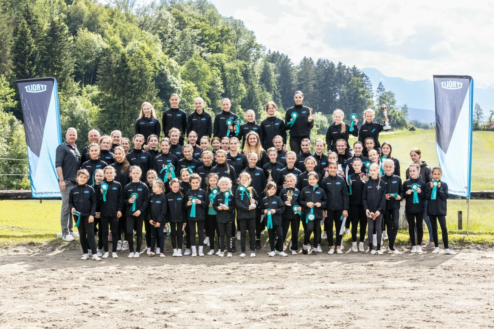 Pill: Erfolgreicher Start der Voltigiergruppe Pill Turnerschaft ...