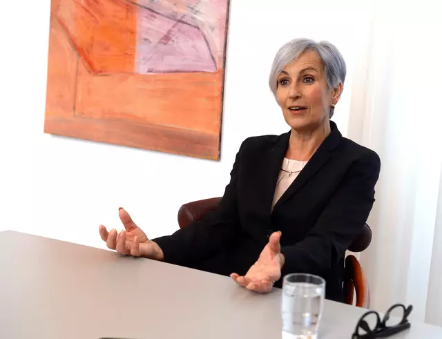 Justizministerin Sporrer: Eheverbot für unter 18-Jährige soll bald kommen
