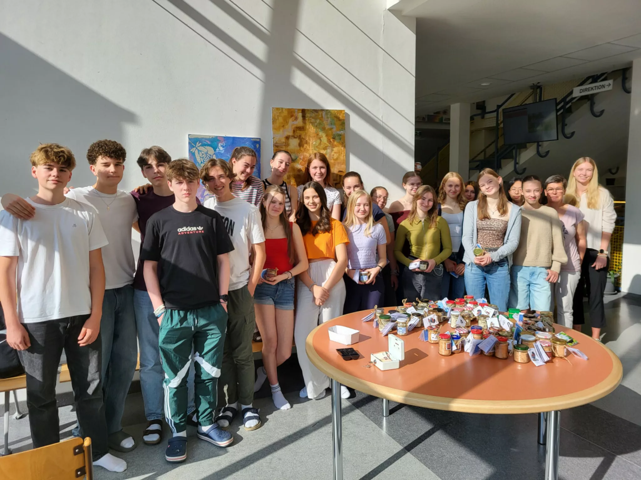 Kreative Solidarität zum Vatertag: Die 5a der HIB Saalfelden ...