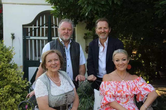 Brunnerhof - St. Georgen: Sie alle tanzten beim Sommerball von Andy ...