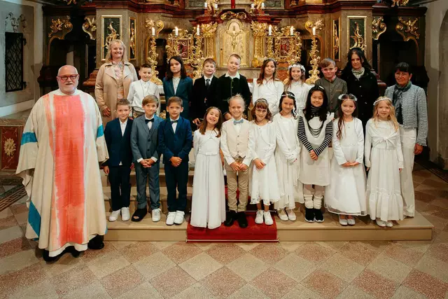 Stadtgemeinde Mank: Festliche Erstkommunion in der Pfarre Mank - Melk